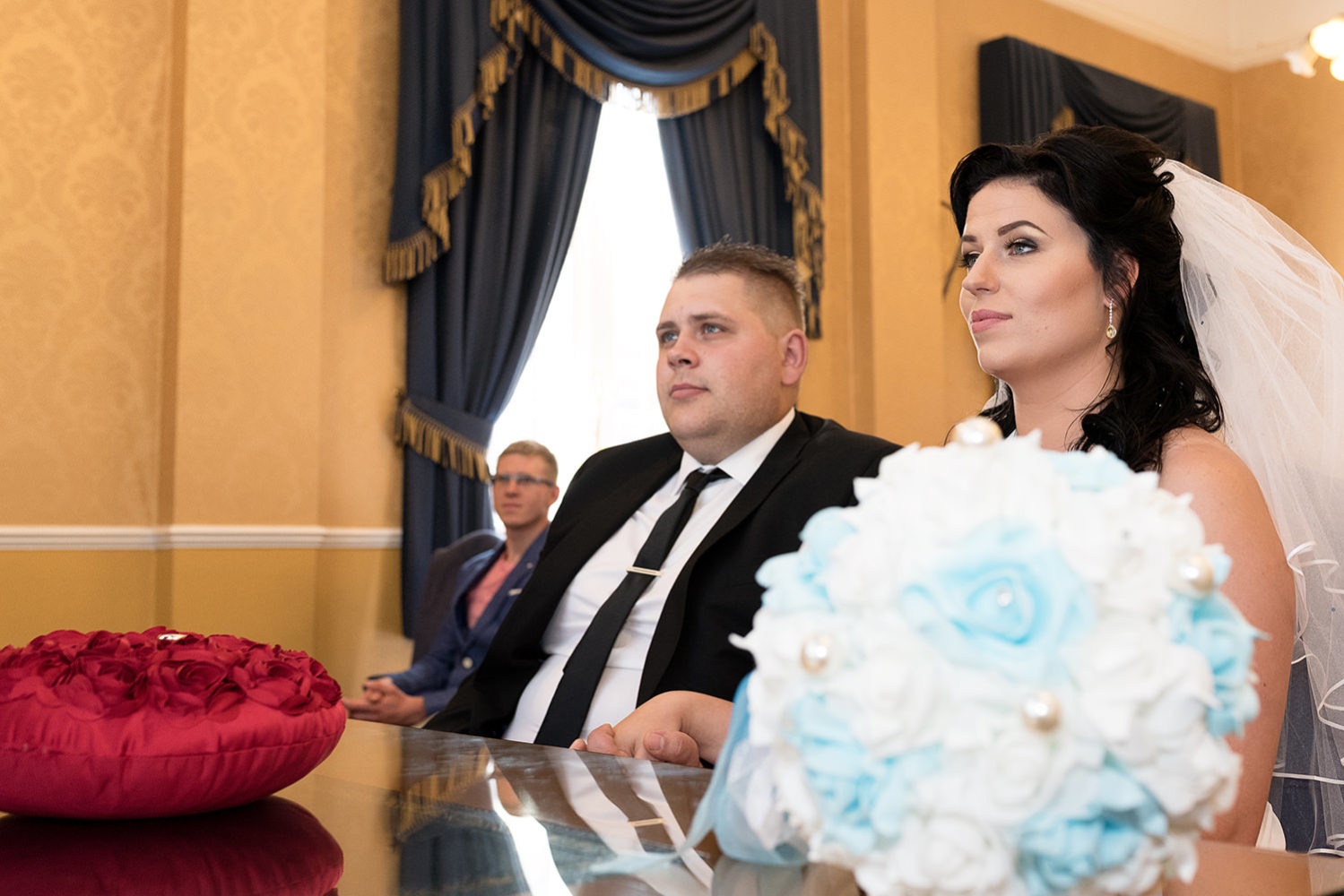 Central London wedding photos - Newham Registry Office wedding